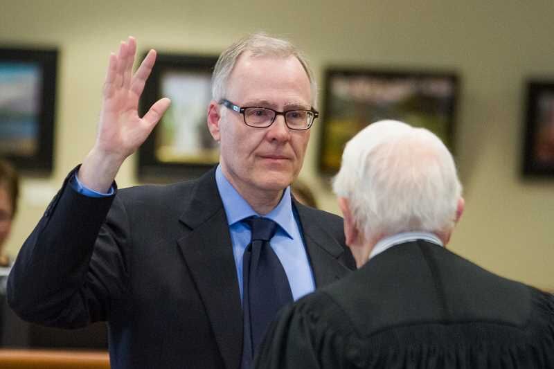 Ted Sims sworn in as WashCo’s newest judge | Beaverton Valley Times